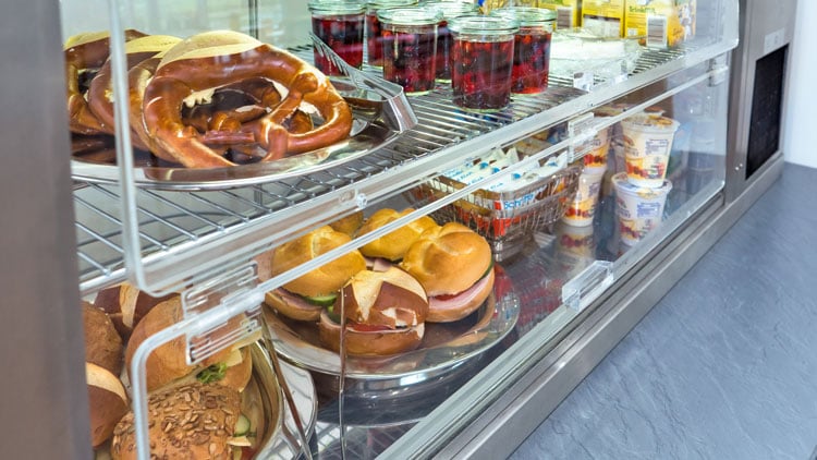 Kinder In Der Schulcafeteria Manager Und Tech Millionäre Schicken