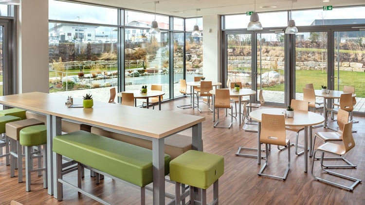 Kinder In Der Schulcafeteria Manager Und Tech Millionäre Schicken